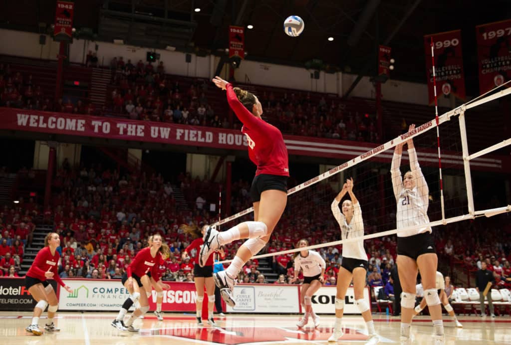 Badger volleyball smacks into the spotlight – Tone Madison
