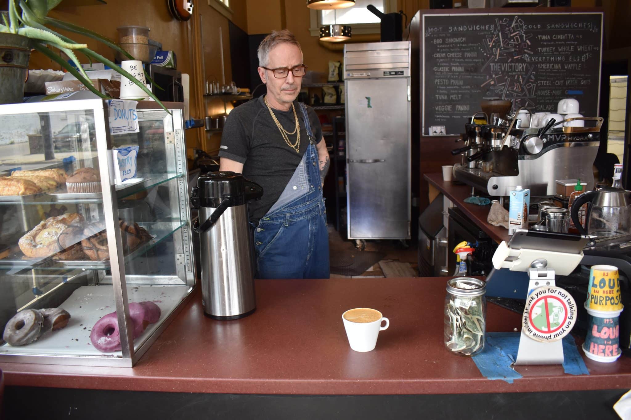 The café cult of Patrick Downey – Tone Madison